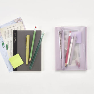 isshoni.ケース付ノートカバー A5 ハンズ シュナウザー T9801 | 2026年版手帳 | 手帳（ダイアリー）のダイゴーオンラインショップ